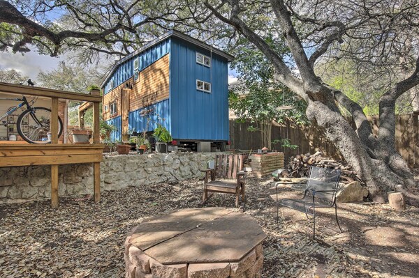 Unique Stay: 'Tiny Everest' San Antonio Home! - Hollywood Park - San Antonio