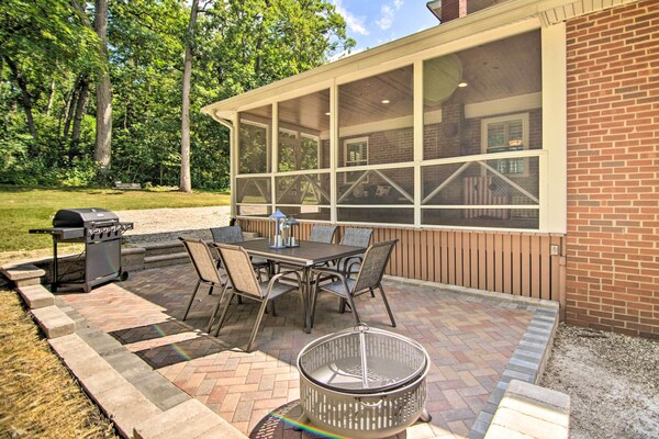 Sun-lit Lake Geneva Sanctuary W/ Bbq Patio! - Lake Geneva