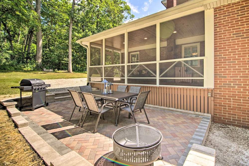 Sun-lit Lake Geneva Sanctuary W/ Bbq Patio! - Lake Geneva, WI