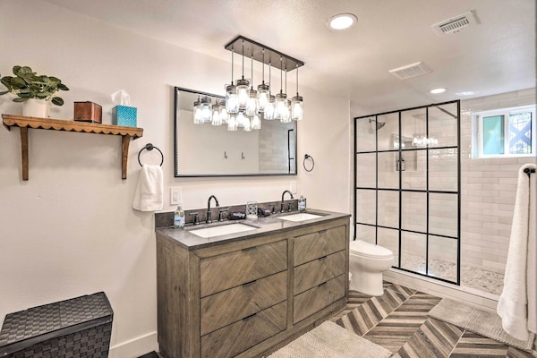 Luxe Timberland Villa W/ Lake Arrowhead Access! - Lake Arrowhead, CA