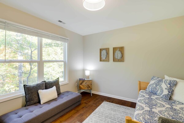 Luxe Mountain Home Near Ridgecrest & Asheville! - Mount Mitchell State Park, Burnsville
