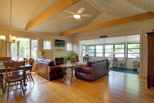 Peaceful Long Pond Cottage W/ Dock & Views - Massachusetts