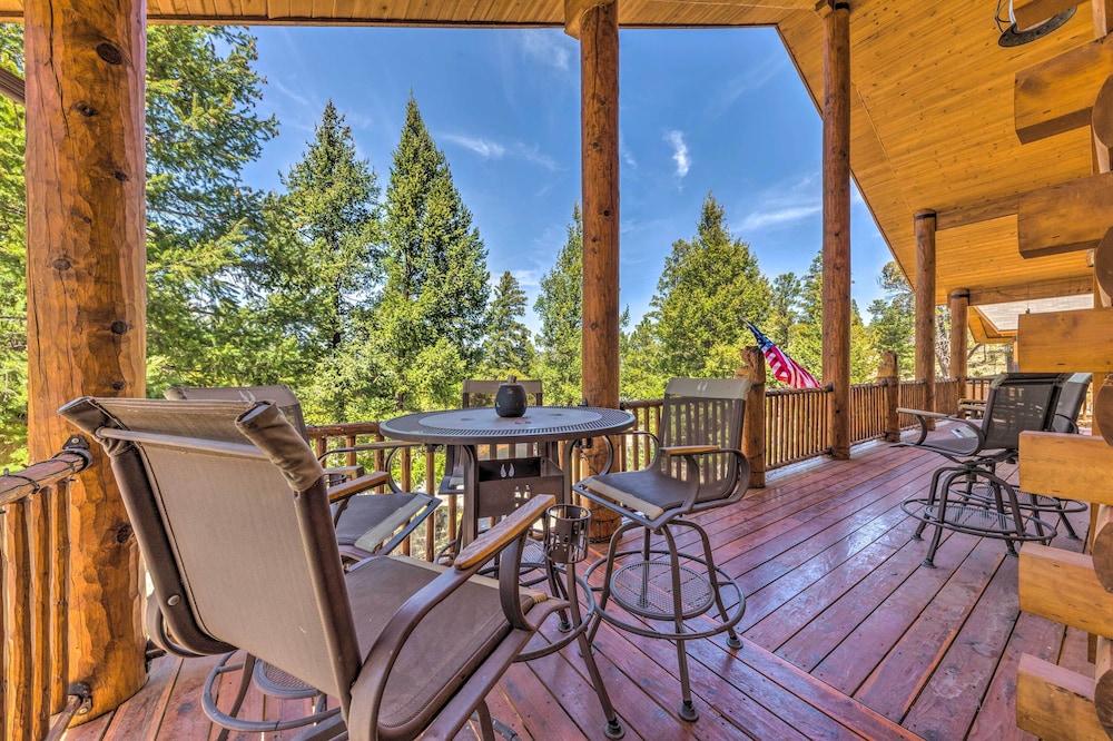 Quiet Ruidoso Cabin W/ Deck & Private Hot Tub - Ruidoso, NM