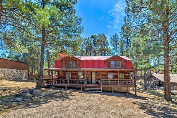 Rustic Ruidoso Log Cabin With Hot Tub & Deck! - Ruidoso, NM