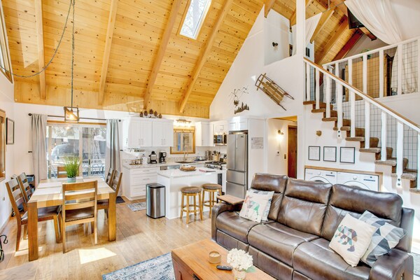 Walk To Snow Summit! Cabin Near Chairlift/shuttle - Big Bear, CA