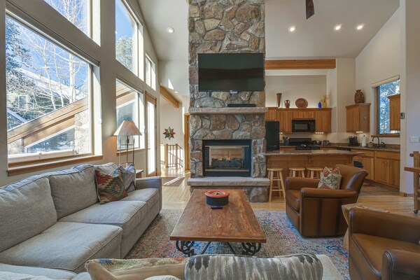 Near Ski Access: Home W/ Hot Tub In Breck! - Breckenridge, CO