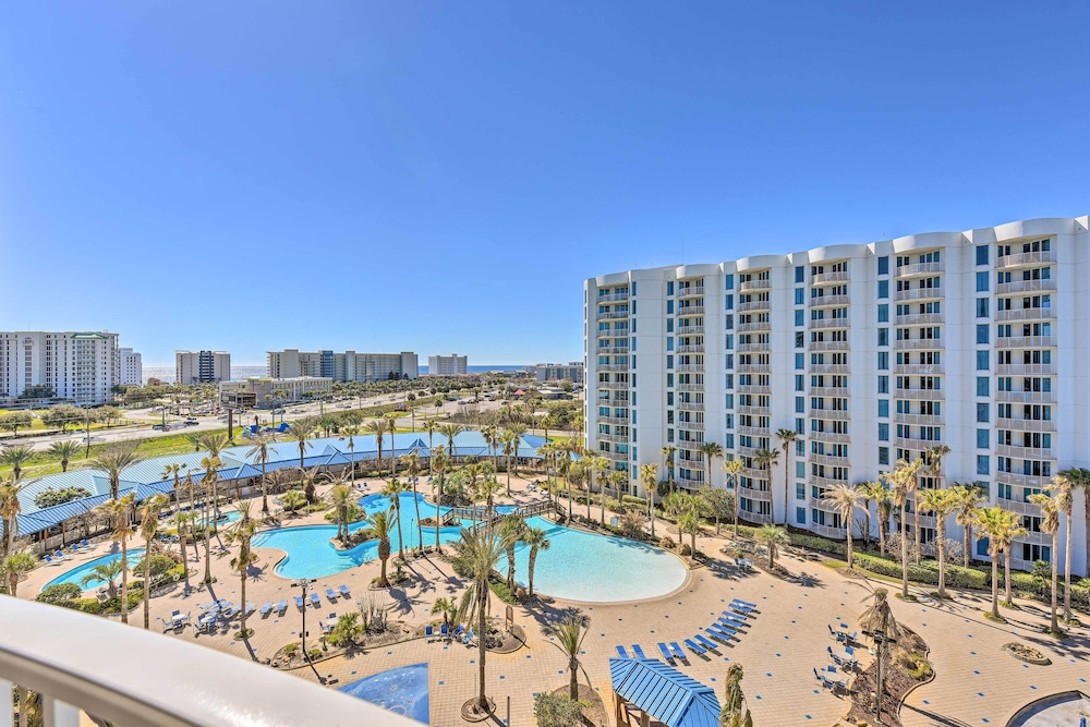 Modern Resort Condo With Balcony - Walk To Beach! - Destin, FL