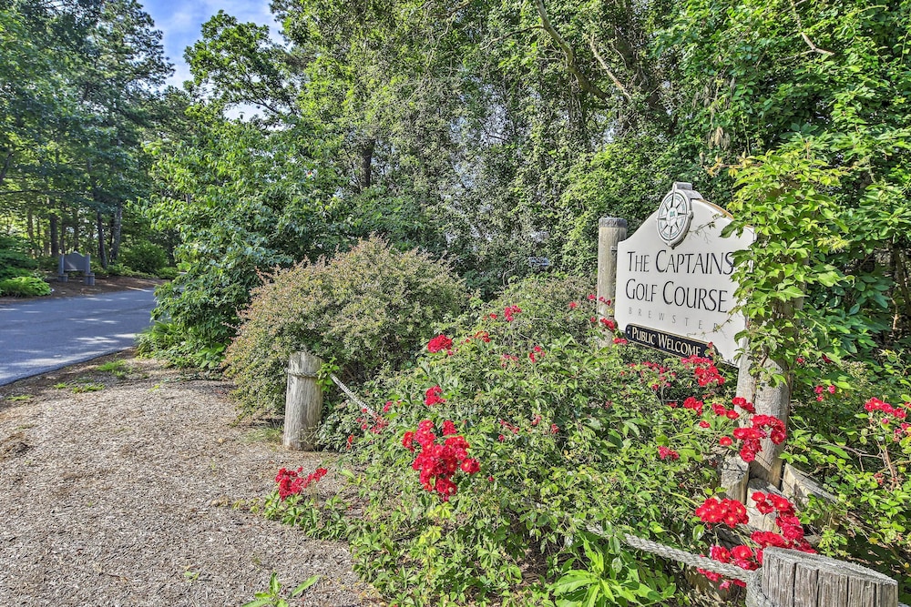 ~ 4 Mi To Dtwn: Chatham Home W/ Fire Pit - Chatham, MA