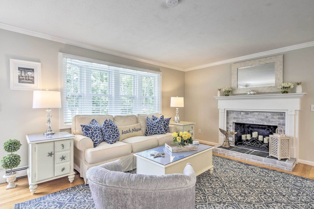 ~ 4 Mi To Dtwn: Chatham Home W/ Fire Pit - Chatham, MA