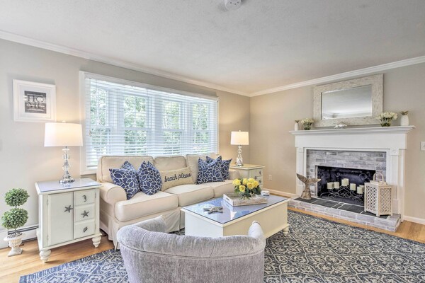 ~ 4 Mi To Dtwn: Chatham Home W/ Fire Pit - Chatham, MA