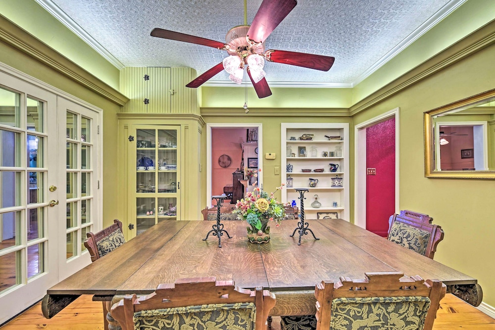 The Lilly House: Historic Glen Rose Home W/ Porch! - Glen Rose, TX
