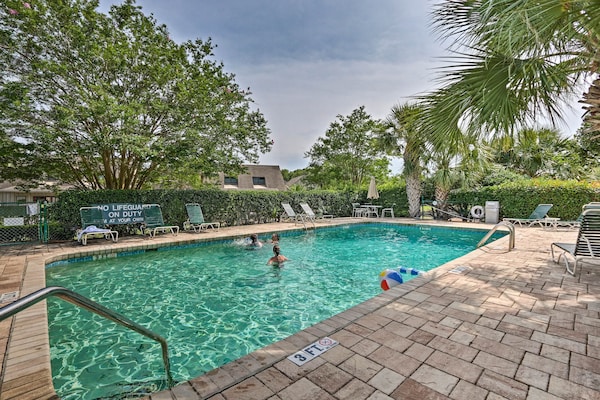 Resort Pool & Golf: Palmetto Dunes Beach Villa - Hilton Head Island, SC