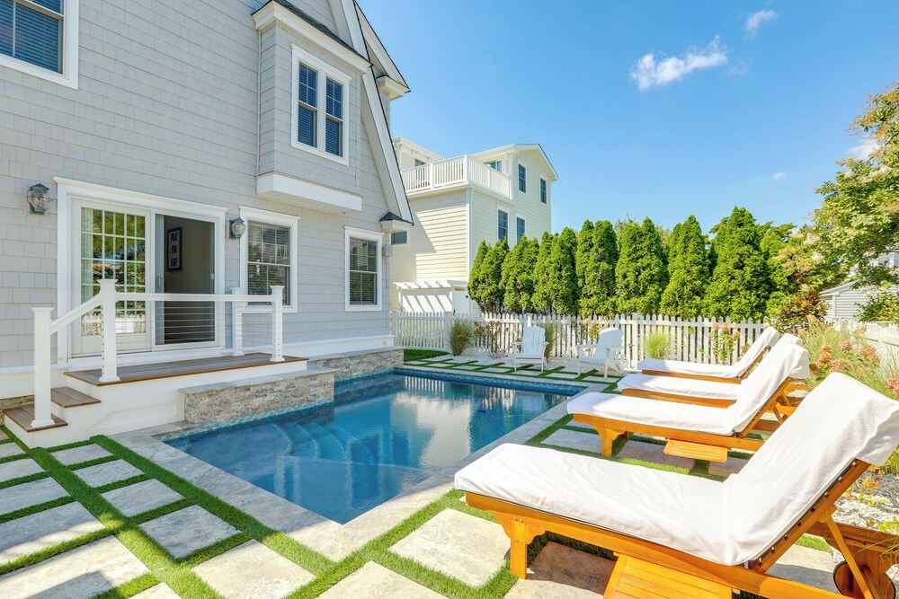 Spacious Avalon Beach House - 2 Blocks To Water! - Sea Isle City, NJ