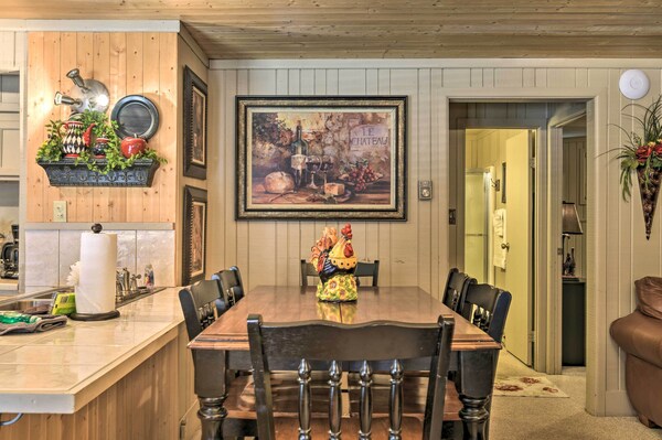 Walk To Ski & Trails: All-season Angel Fire Escape - Eagle Nest, NM