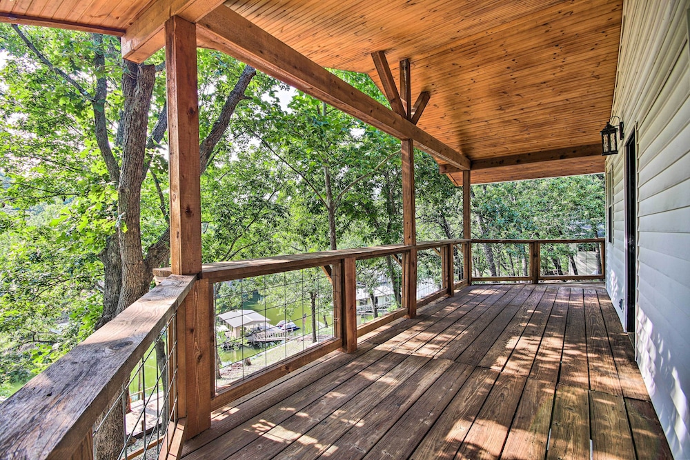 Private Fishing Dock: Grand Lake Home - Lake Eucha, OK