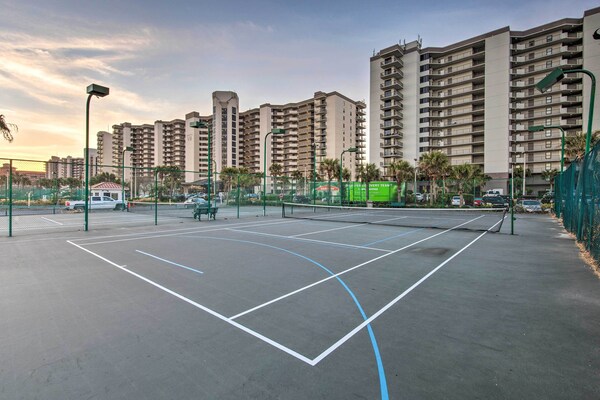 Coastal Orange Beach Condo: Resort + Beach Access! - Orange Beach, AL