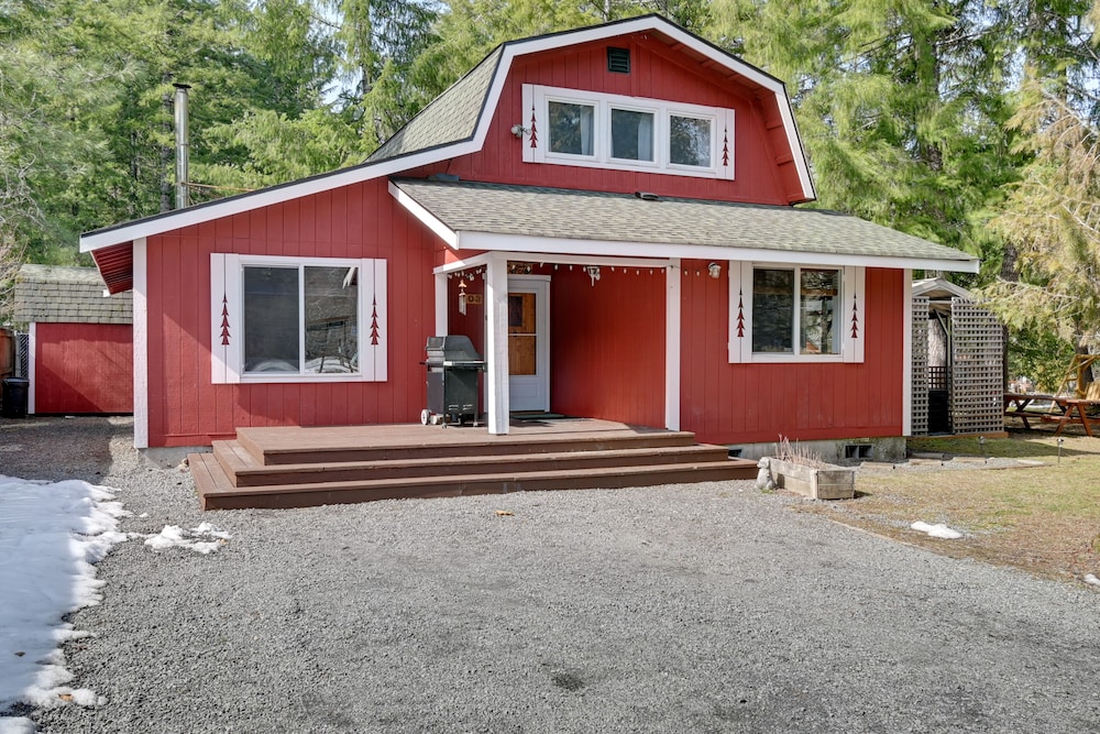 Cozy Ashford Home - 5 Mi To Rainier Nat'l Park! - Ashford, WA