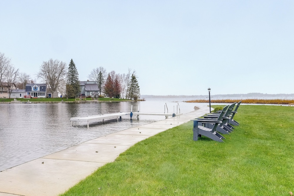 Cadillac Vacation Rental W/ Dock On Lake Mitchell! - Caberfae Peaks, MI