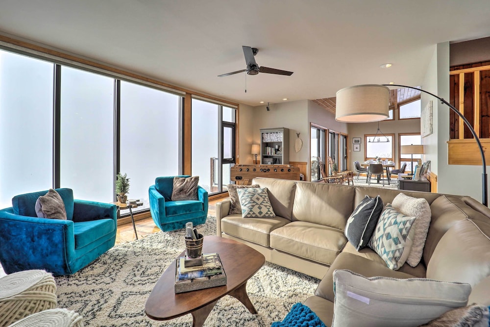 Views & Hot Tub! Beech Mtn 'Sky Barn Retreat' - Banner Elk, NC