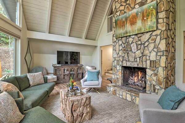 1 Mi To Town: Chalet-style Highlands Retreat - Highlands, NC