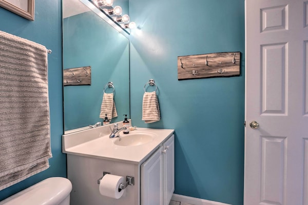 Boat Ramp, Dock & Slip: Step-free Camdenton Condo! - Ha Ha Tonka State Park, Camdenton
