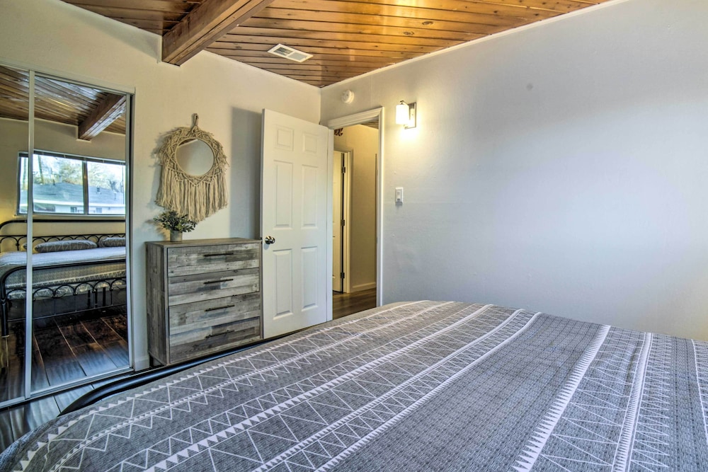 Gateway To Mt Rose Ski! Reno Home W/ Fireplace - Nevada