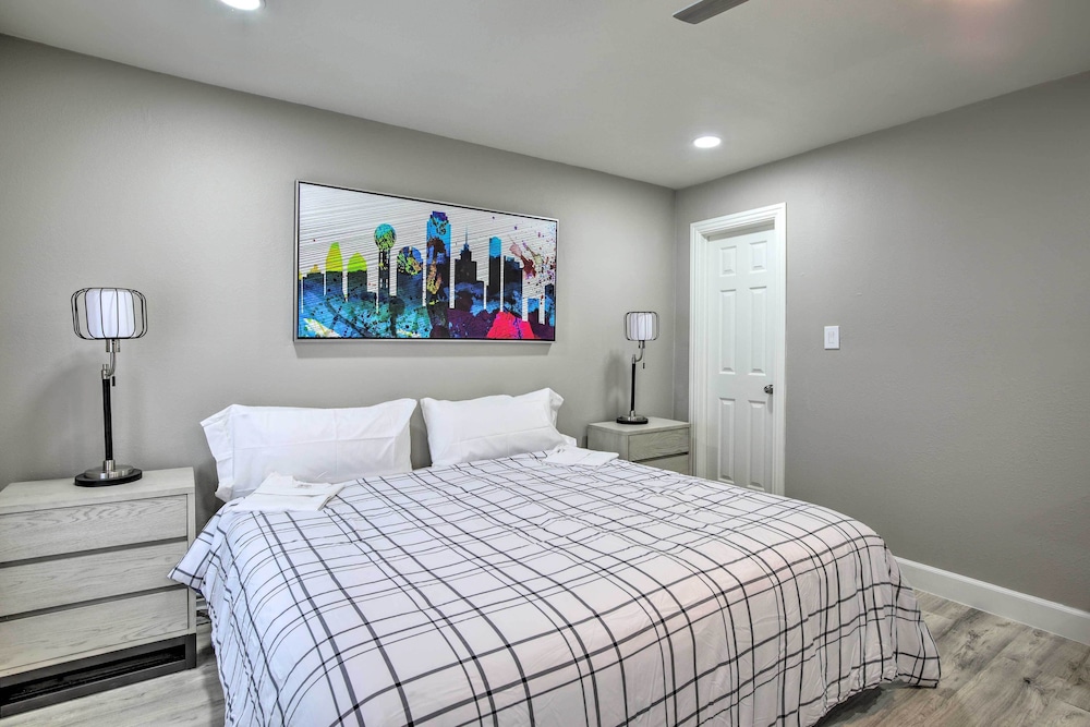 16 Mi To Lake Ray Hubbard: Garland Family Home - Dallas, TX