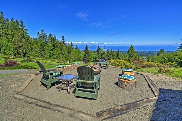 Picturesque Port Angeles Cabin W/ Fire Pit! - Olympic National Park, WA