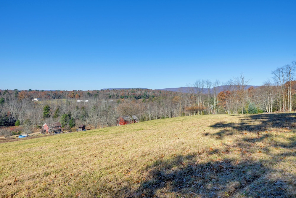 Benton Home On 50 Acres W/ Private Deck & Views! - Lake Jean, Sweet Valley