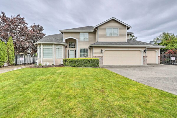 Spacious Kent Home: Great For Large Families! - Kent, WA