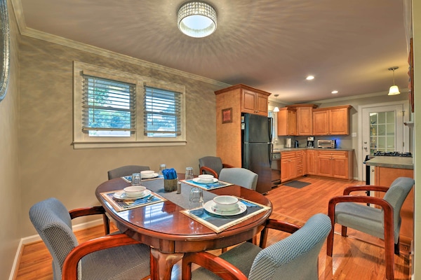 Charlotte Area Home W/ Patio - 6 Miles To Downtown - Charlotte, NC