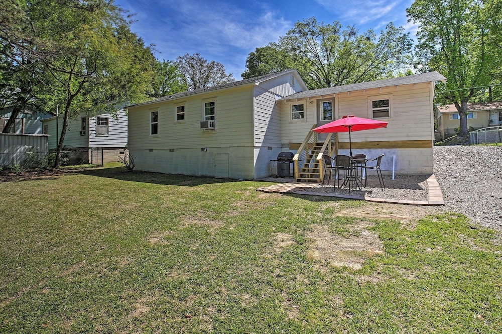 Walk To Oaklawn Racing: Hot Springs Home! - Hot Springs, AR