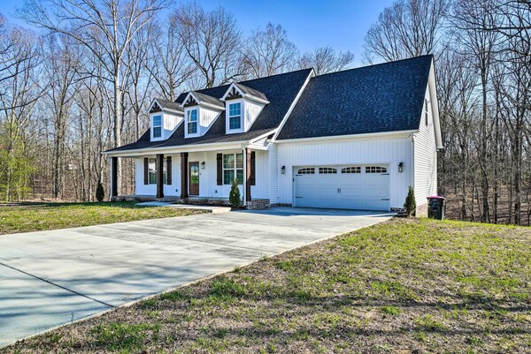 Goodlettsville Home ~ 4 Miles To Raceway! - Nashville, TN