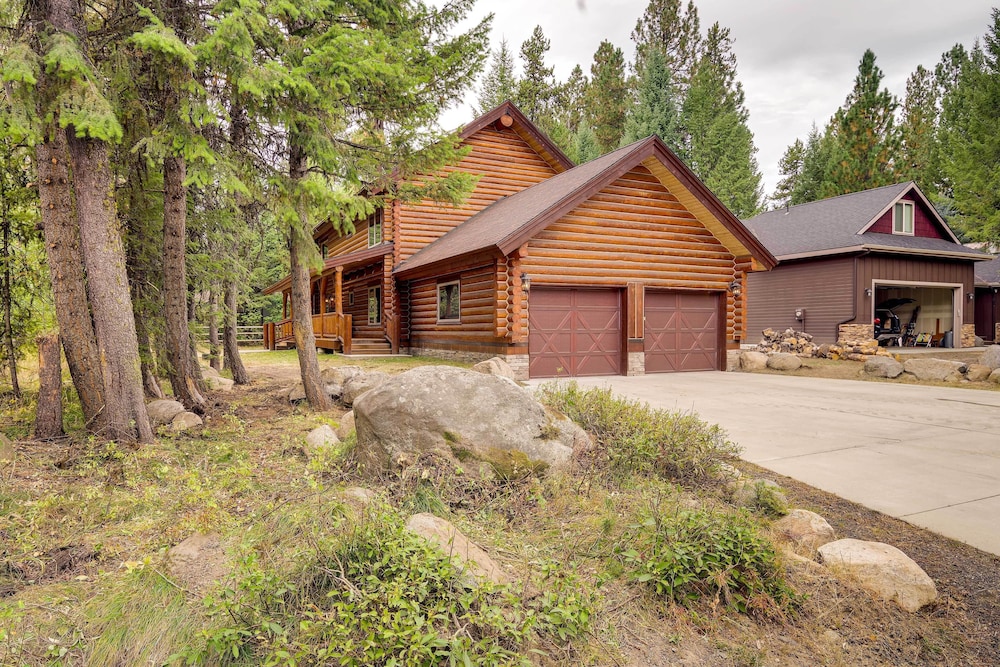 Exquisite Mccall Log Cabin - Walk To Payette Lake! - McCall, ID