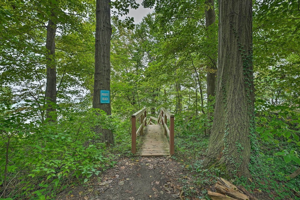 Lakeside Escape Steps To Lake Michigan Beach! - New Buffalo, MI