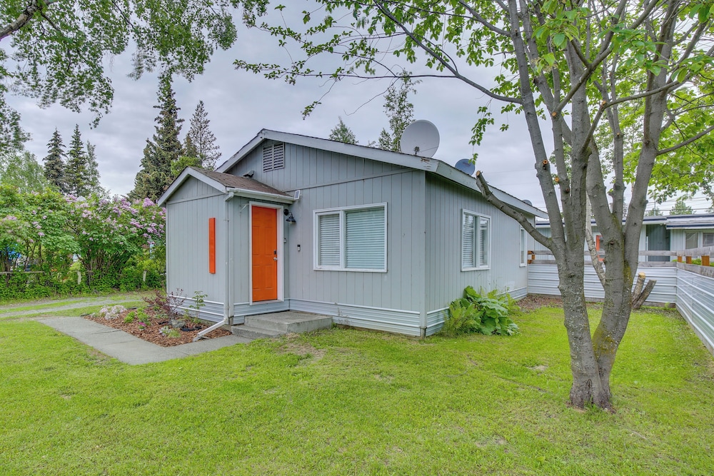 Anchorage Home, Minutes From Downtown! - Alaska