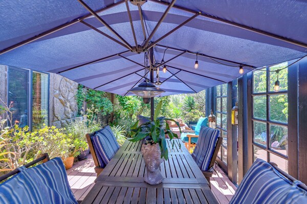 Bohemian Wonderland: Benicia Bungalow W/ Pergola! - Vallejo, CA