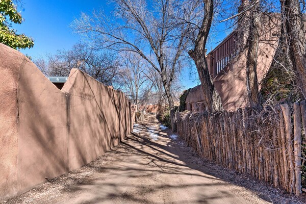 Chic Adobe-style Bungalow In Historic Santa Fe! - Santa Fe, NM