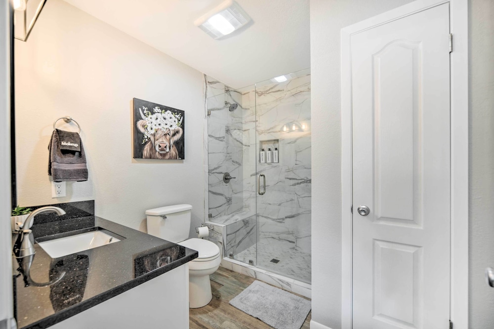 Fredericksburg Home W/ Hot Tub - 1 Mi To Dtwn - Fredericksburg, TX