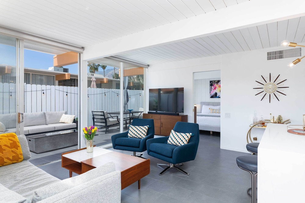 Modern Bungalow In Historic Ocotillo Lodge! - Palm Springs