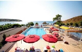 Piscina externa sazonal