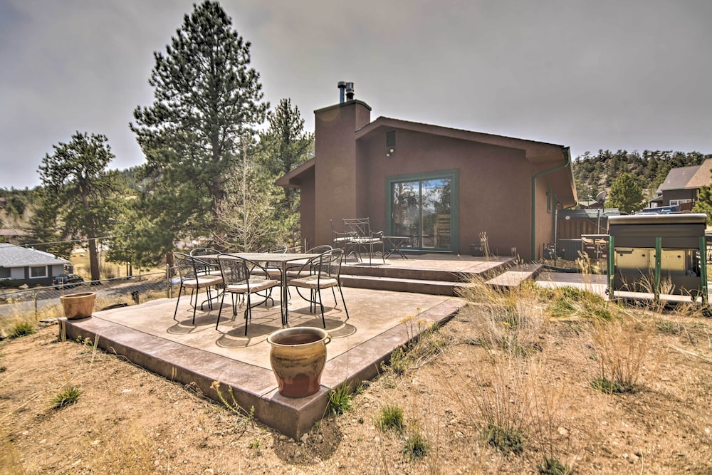 Estes Park Home W/ Ac - 1/2 Mi To Lake & Downtown! - Estes Park, CO