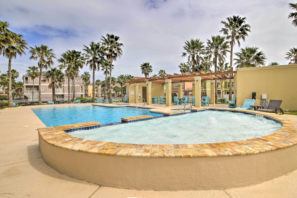Sunny Spi Las Villas Condo W/ Resort Amenities! - South Padre Island