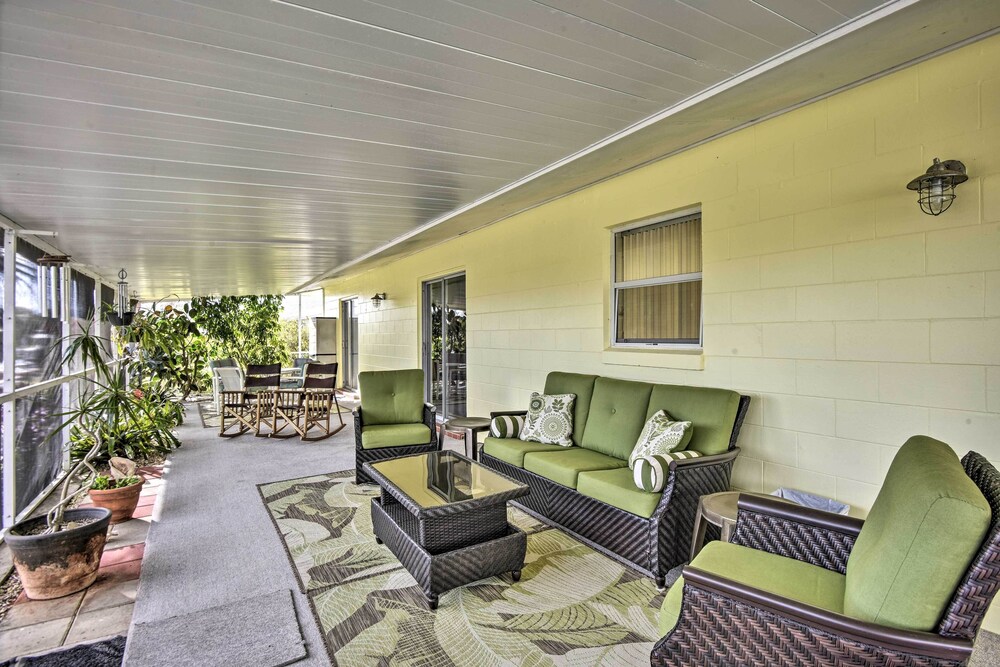 Merritt Island Home W/ Boat Dock On Canal Front! - Cocoa, FL