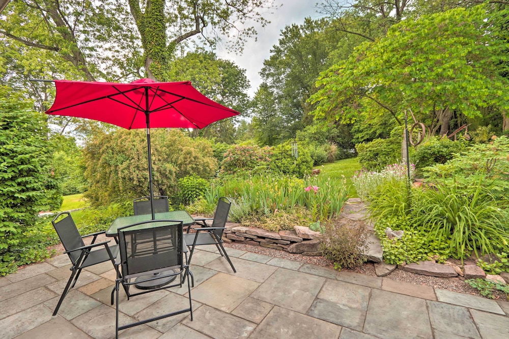 Charming Abode W/ Patio - Walk To Town + River! - Doylestown, PA