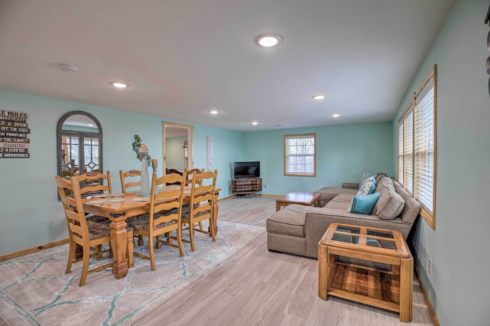 Outdoor Family Fun: Large Home By Beaver Lake! - Beaver Lake, AR