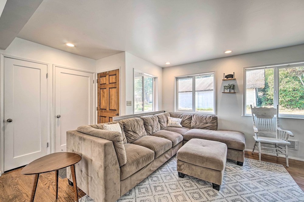 Serene Carnation Abode < 2 Mi To Snoqualmie River - Snoqualmie, WA