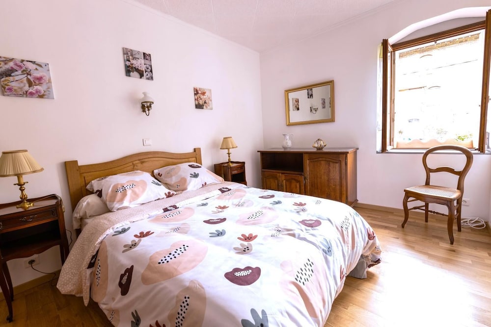 L'hermitage - Bogny SUR Meuse - Bogny-sur-Meuse | Vrbo