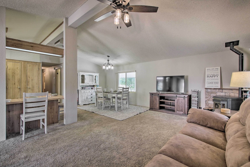 Family-friendly Home ~ 1 Mi To Kern River! - Wofford Heights