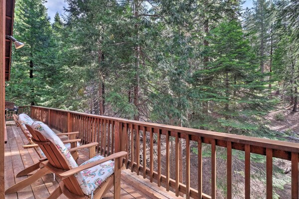 Walk To Big Trees State Park: Cabin W/ Deck! - California